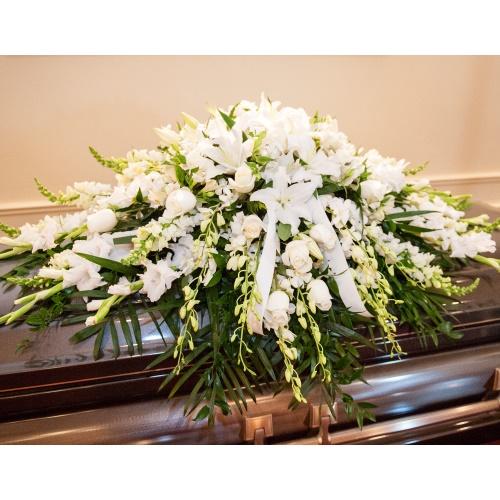 The Everlasting White??Casket Spray